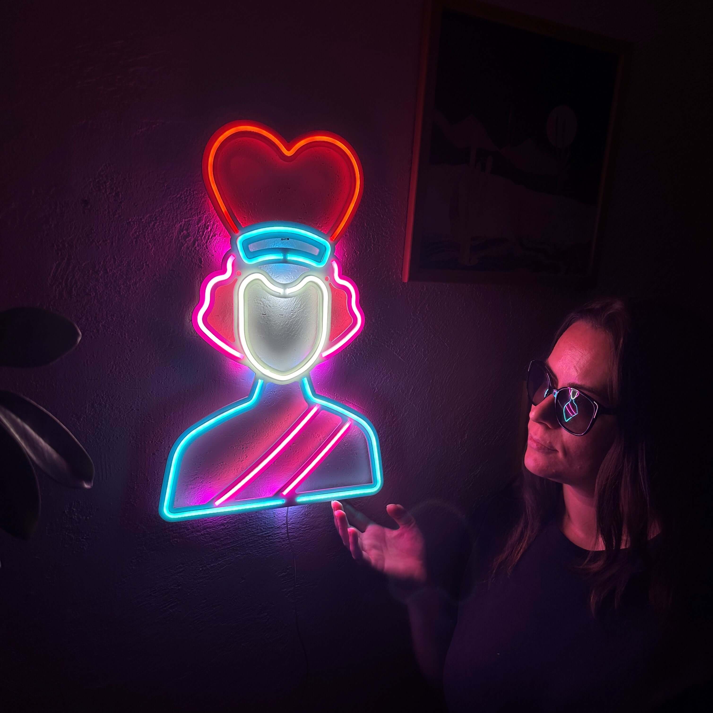 Queen Neon Metal Sign