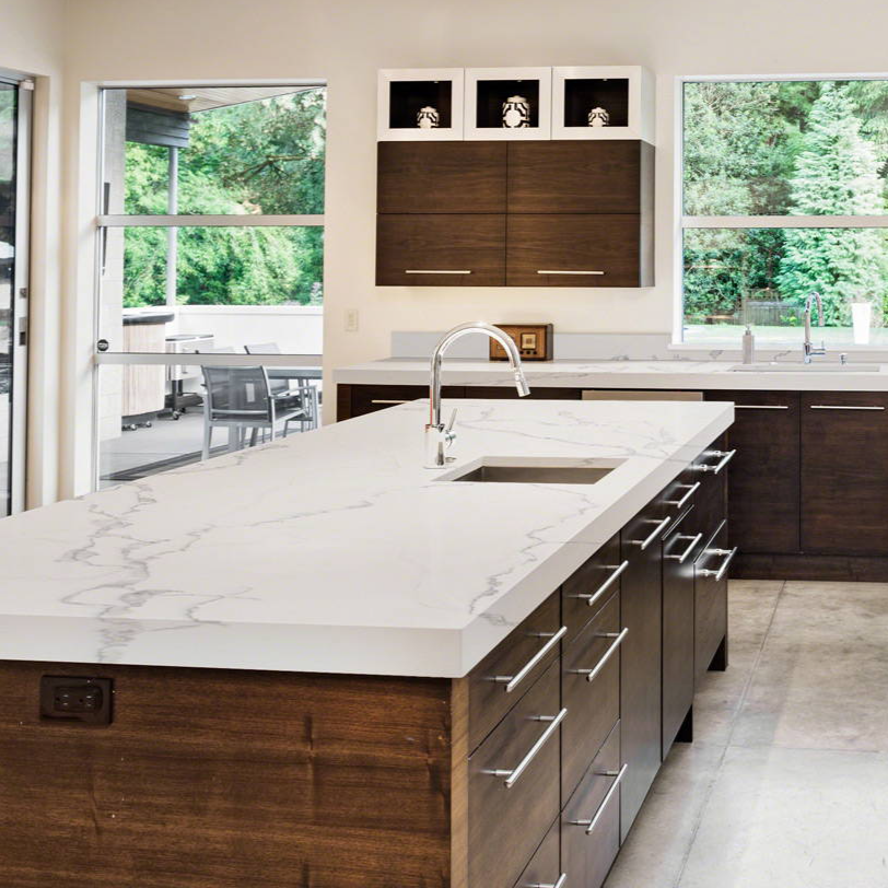 MSI Statuary Classique™ Premium Quartz Prefabricated Countertop - Isla